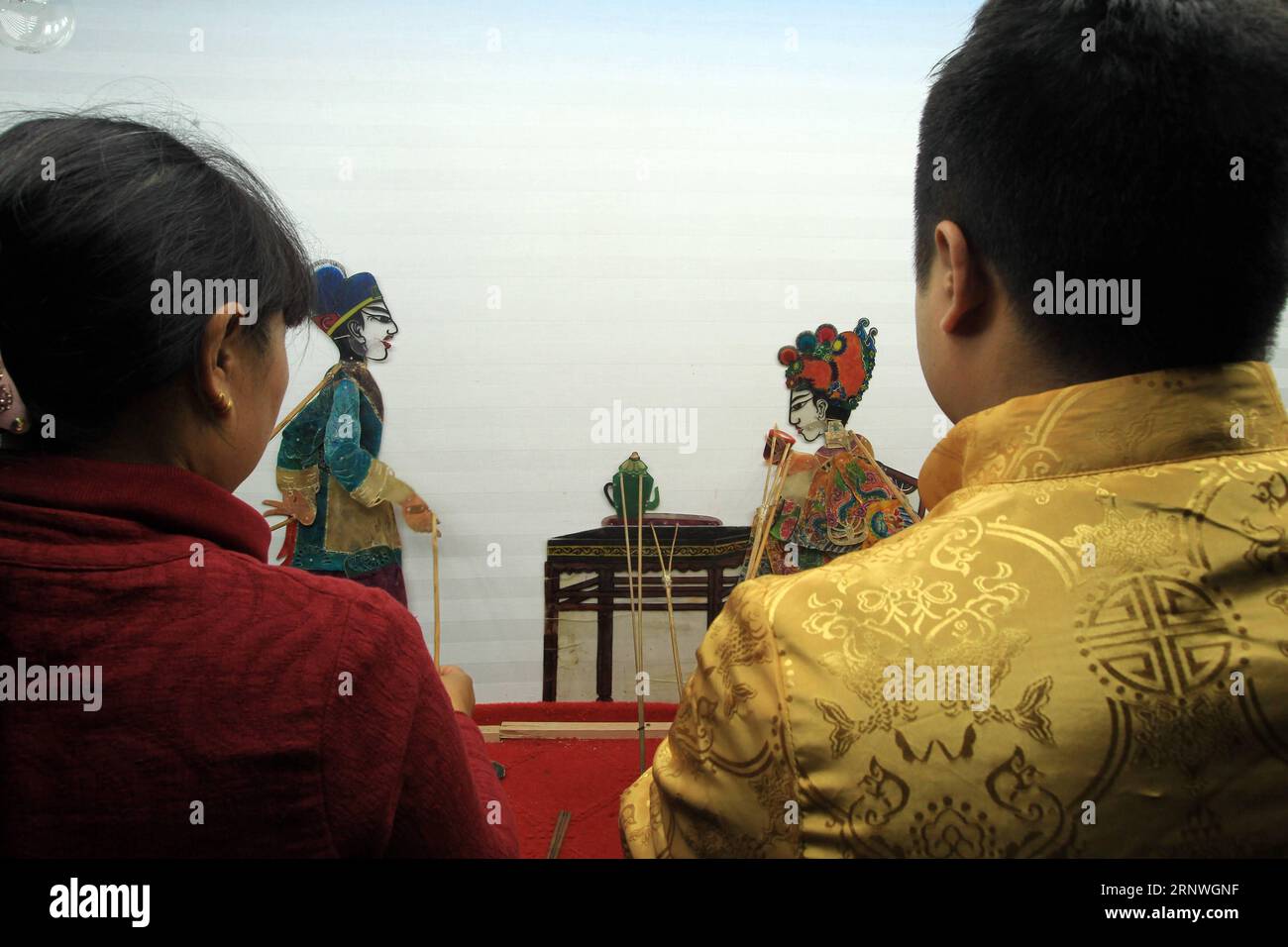 Flat puppets hi-res stock photography and images - Alamy