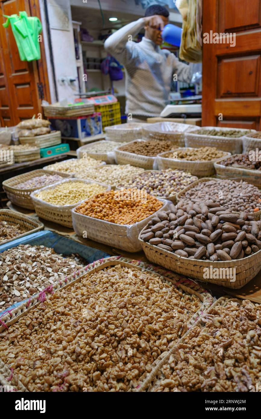 Marrakesh morocco market medina souk nuts hi-res stock photography and ...