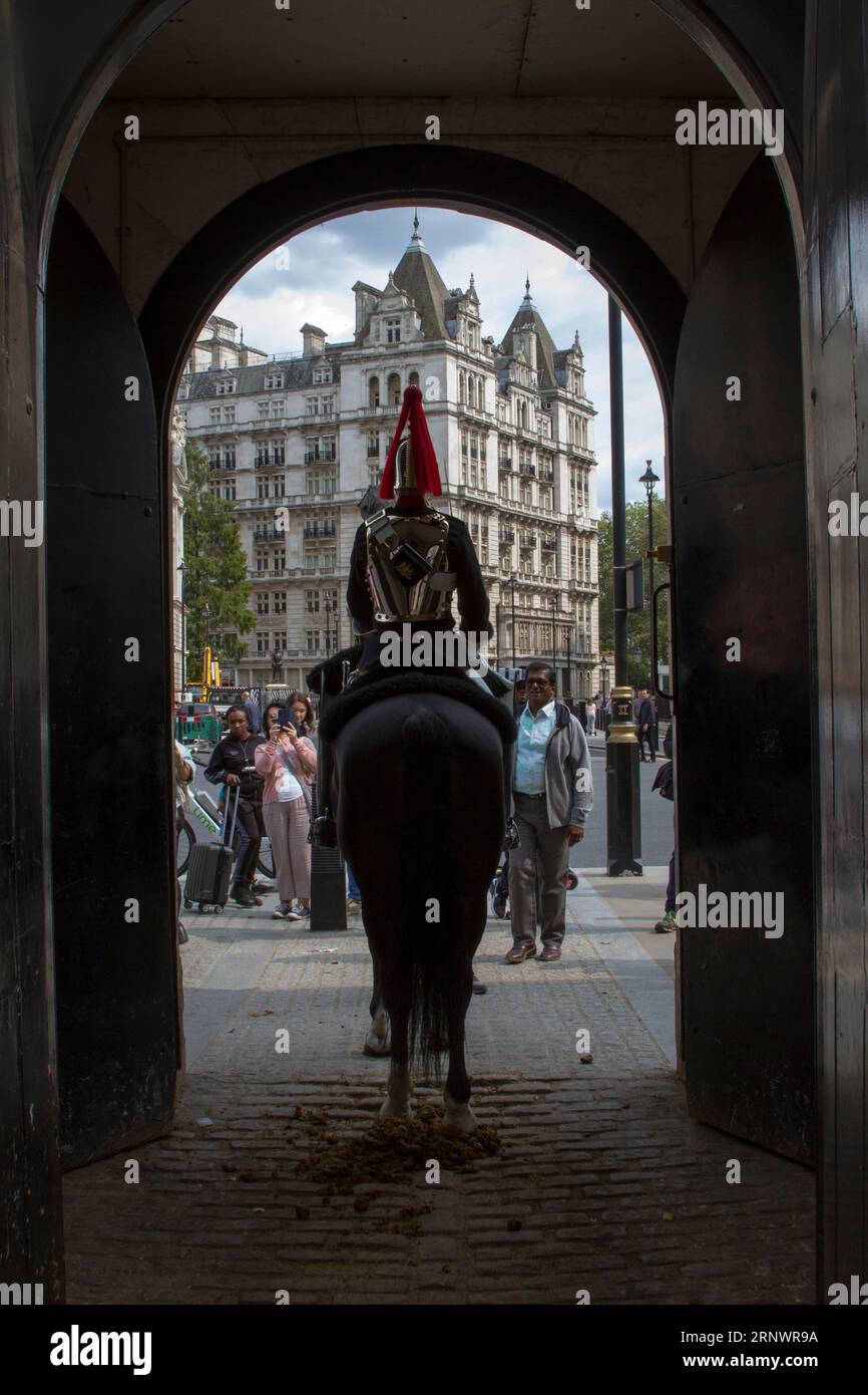 Royal Guard at Buckingham palace, London, UK Stock Photo - Alamy