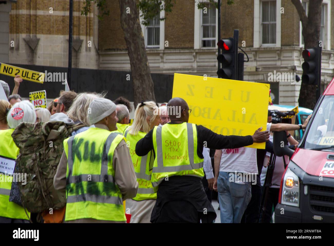 Stop ULEZ protest march outside Downing Street, London Stock Photo - Alamy