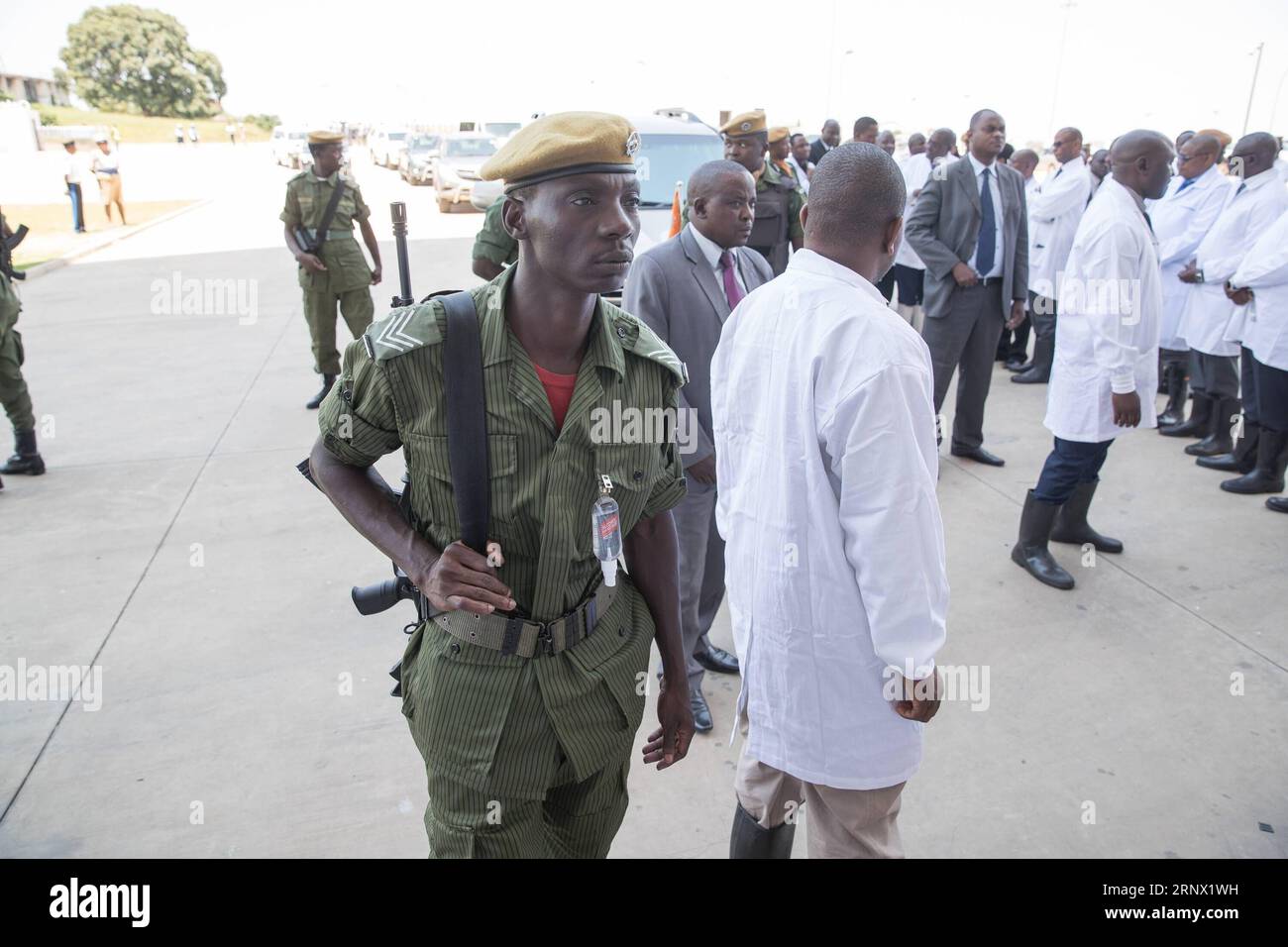 (180109) -- ZAMBIA, Jan. 9, 2018 -- A police officer stands guard ...