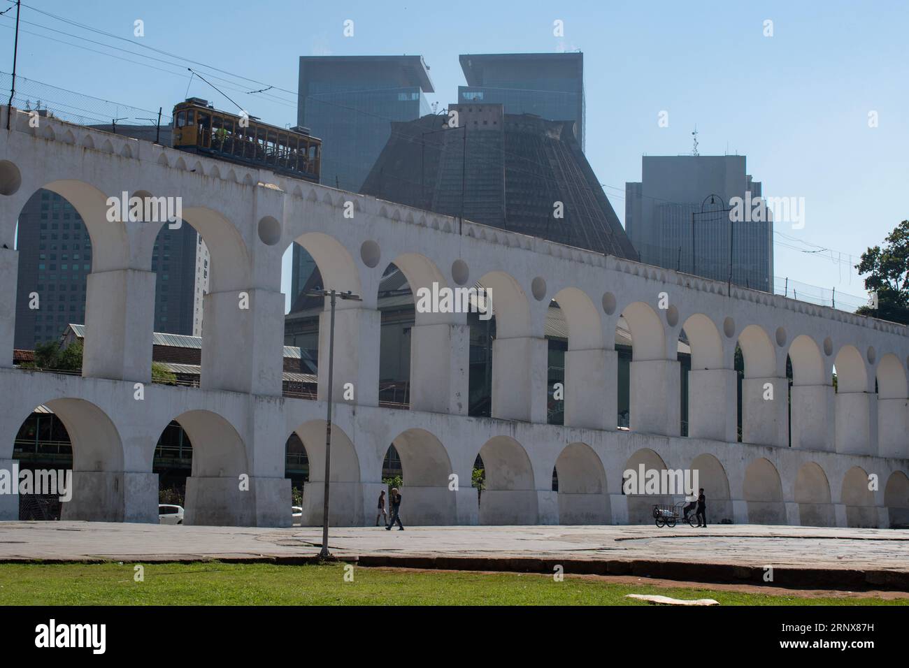 train, street, famous, iconic, tourist attractions, downtown, lapa arches, daily life, view ...