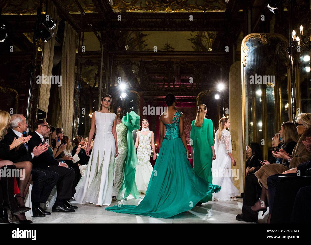 Altaroma rome hi-res stock photography and images - Alamy