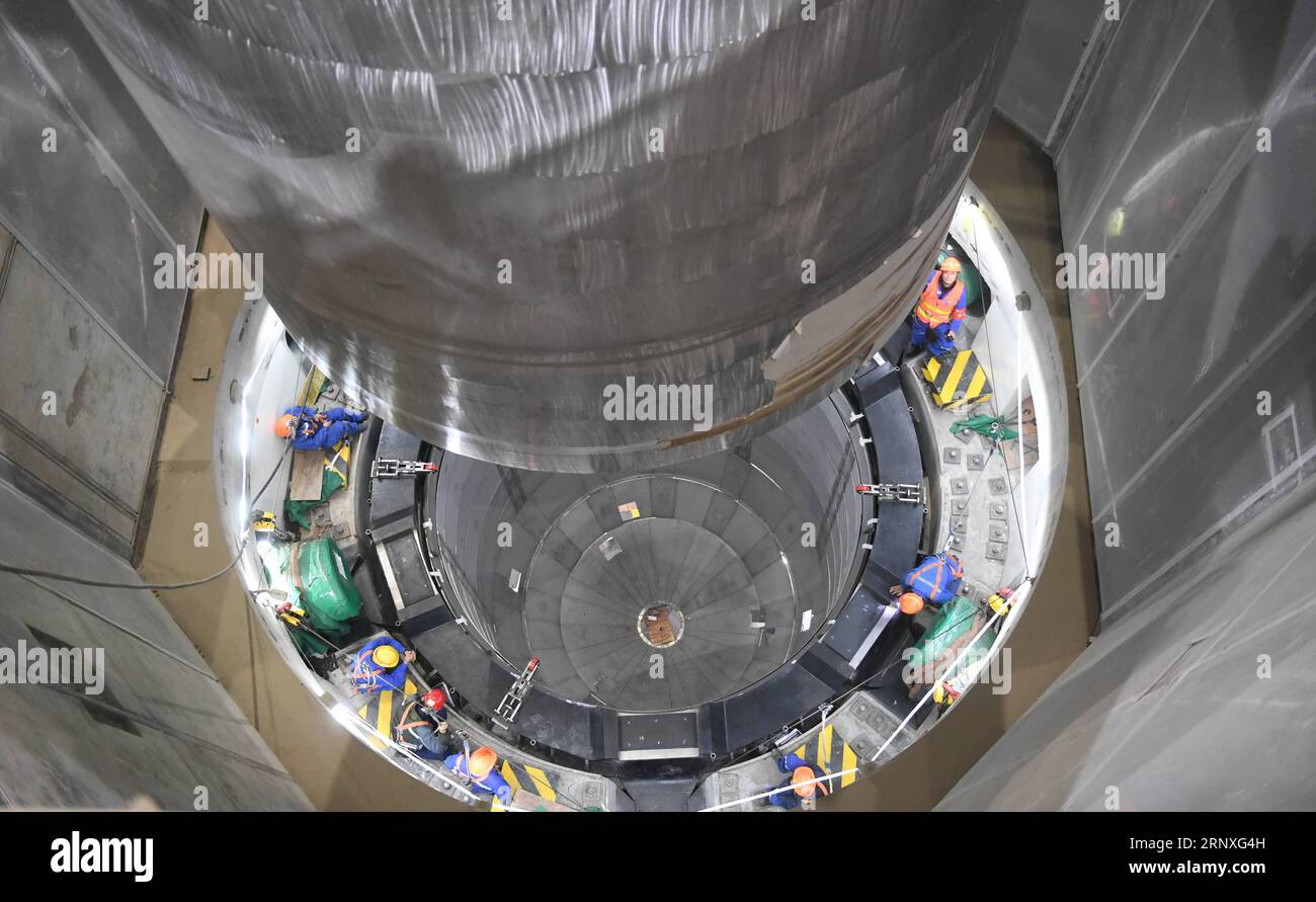 Reactor pressure vessel nuclear power hi-res stock photography and ...