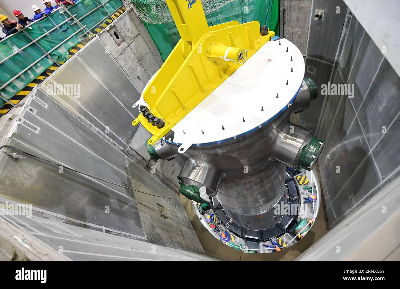 Reactor pressure vessel nuclear power hi-res stock photography and ...