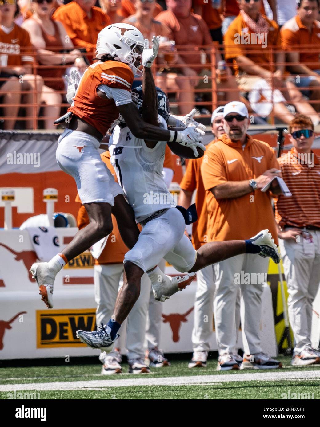 Sept 2, 2023. Xavier Worthy #1 of the Texas Longhorns in action vs the ...