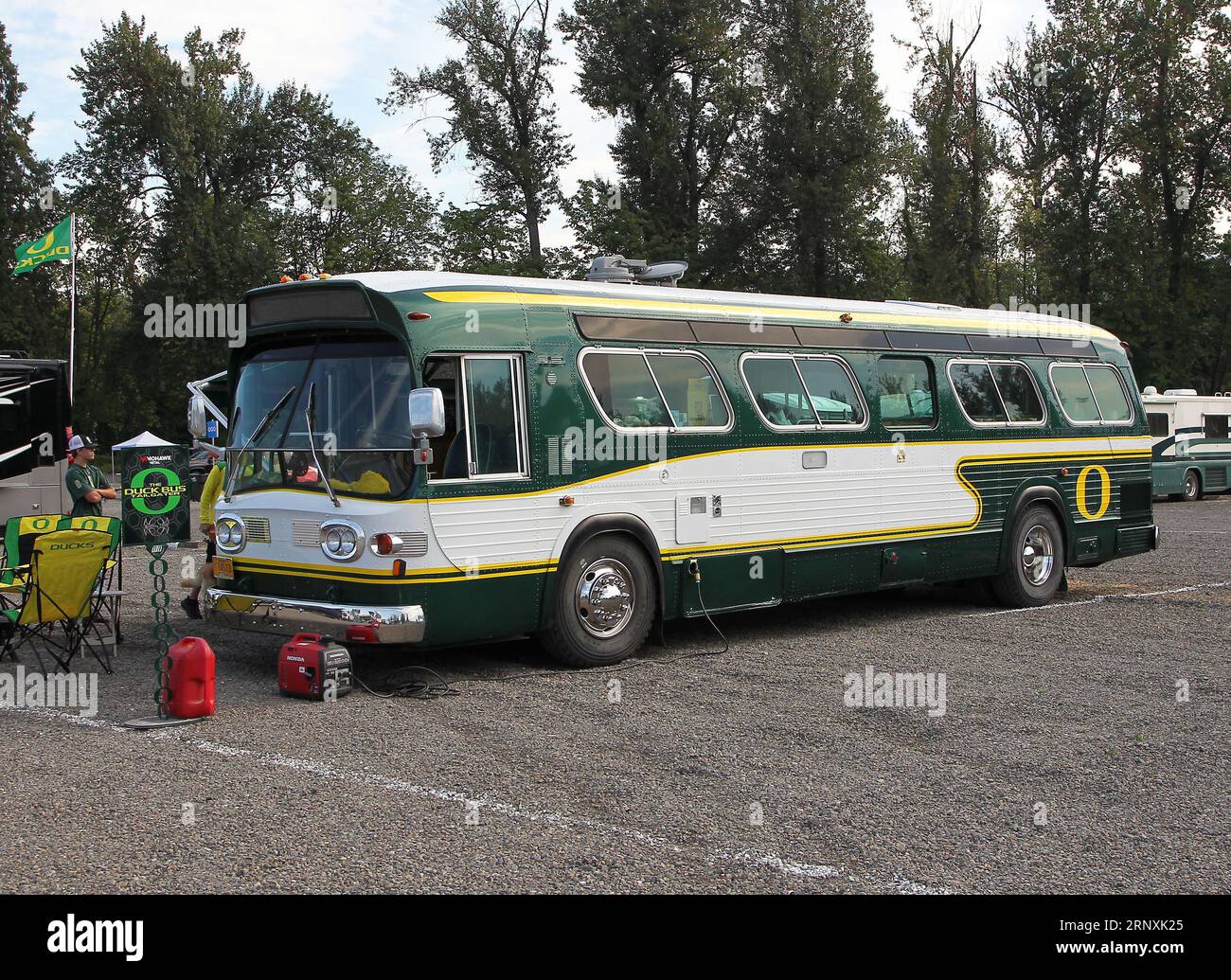 Tailgating football university hi-res stock photography and images - Alamy