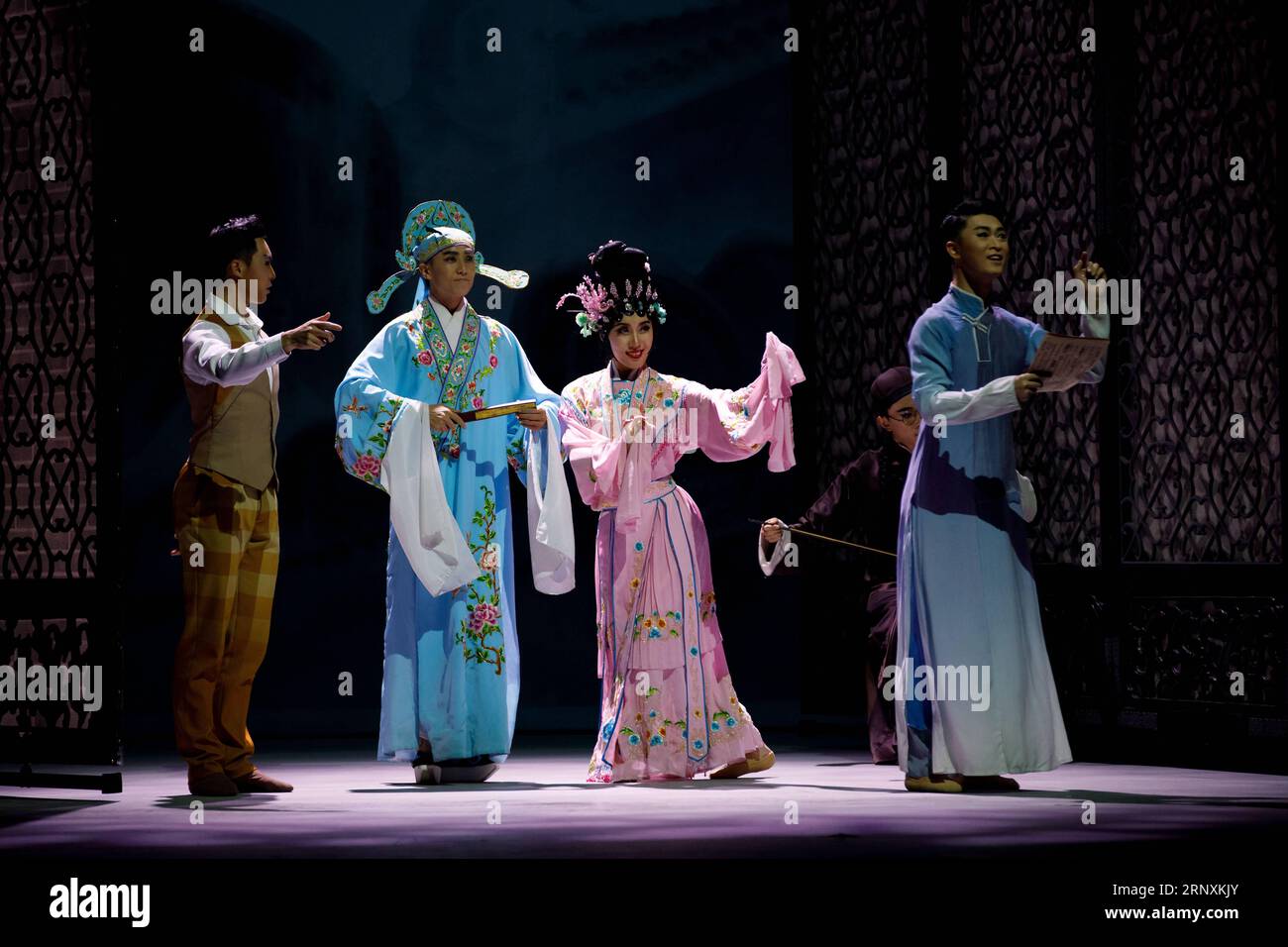 John dance racing hi-res stock photography and images - Alamy