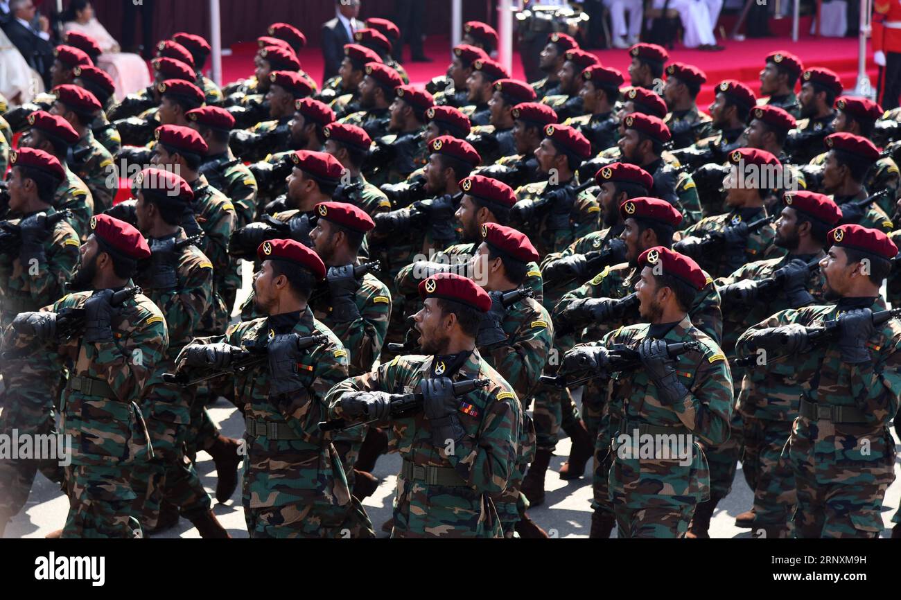 (180204) -- COLOMBO, Feb. 4, 2018 -- Sri Lankan military personnel ...