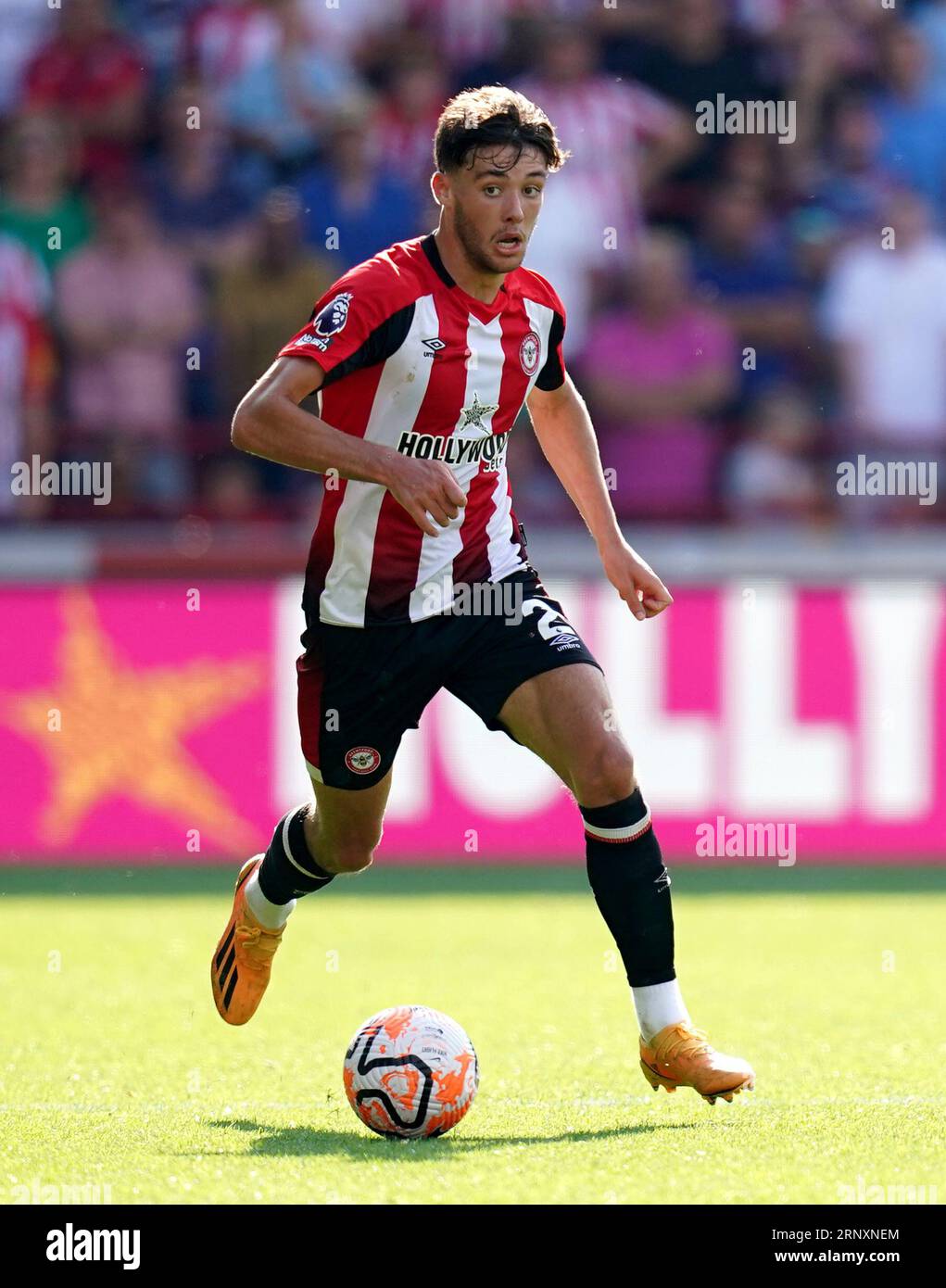 Aaron hickey brentford 2023 hi-res stock photography and images - Alamy
