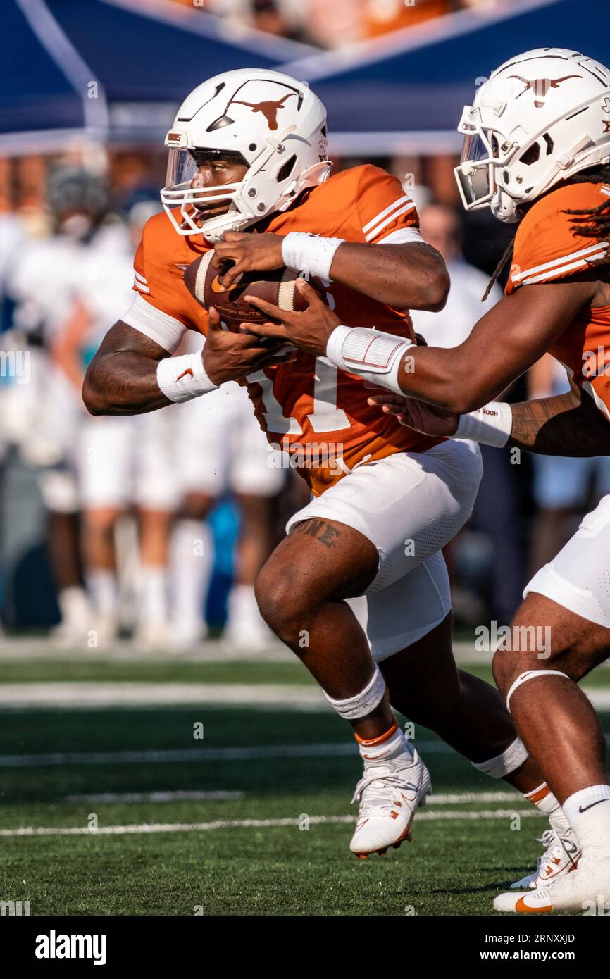 Sept 2, 2023. Savion Red #17 of the Texas Longhorns in action vs the ...