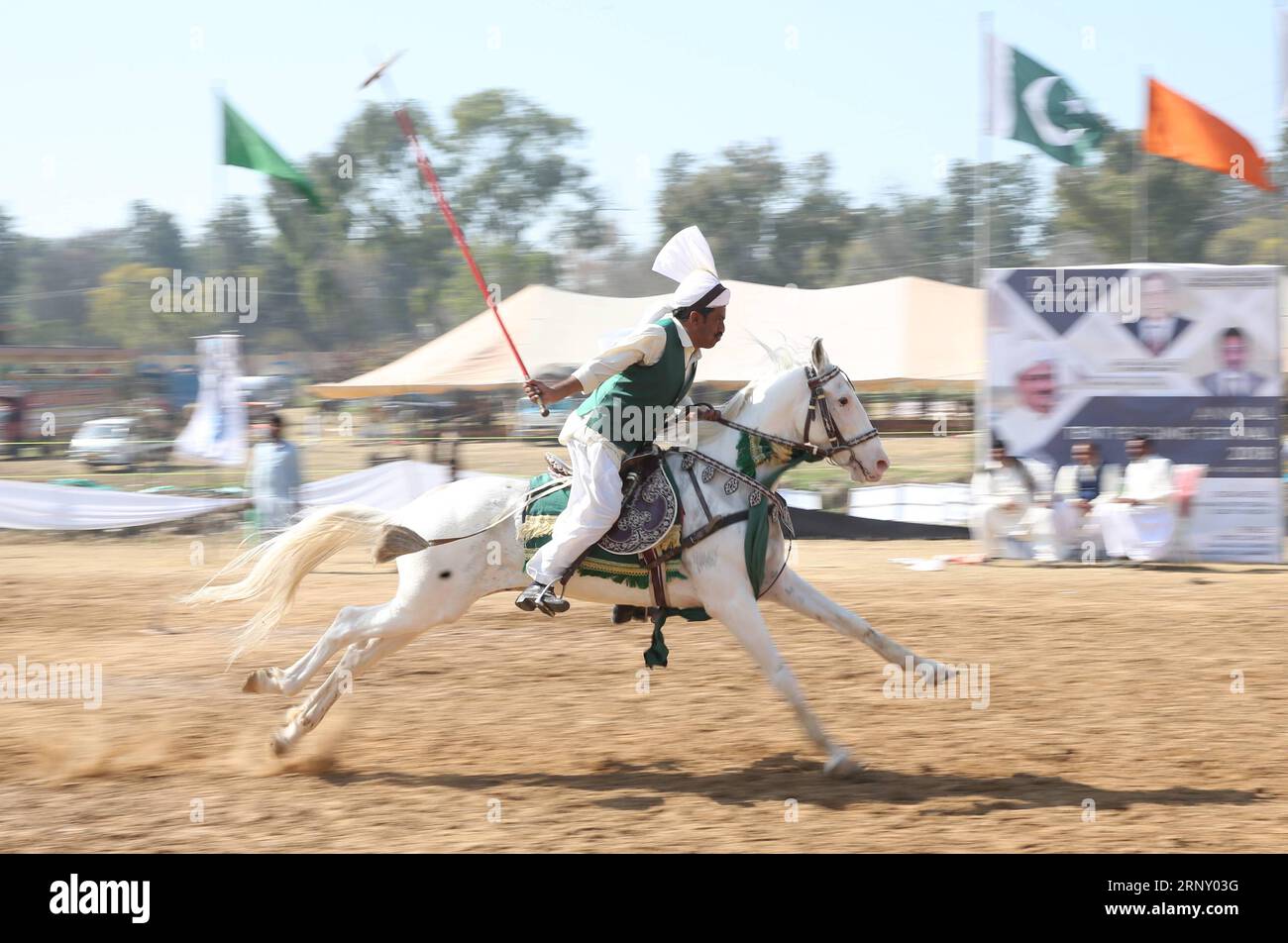 (180218) -- ISLAMABAD, Feb. 18, 2018 -- A Pakistani horse rider ...