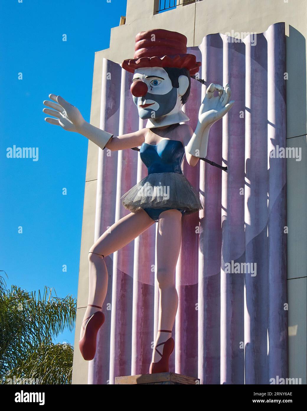 Venice, California, USA. 20th Jan, 2013. Ballerina Clown by sculptor ...