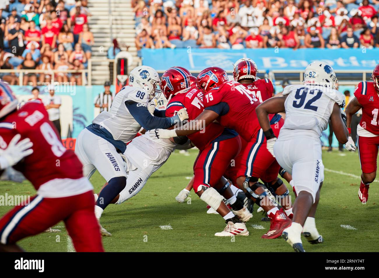 Florida atlantic cheerleaders hi-res stock photography and images - Alamy