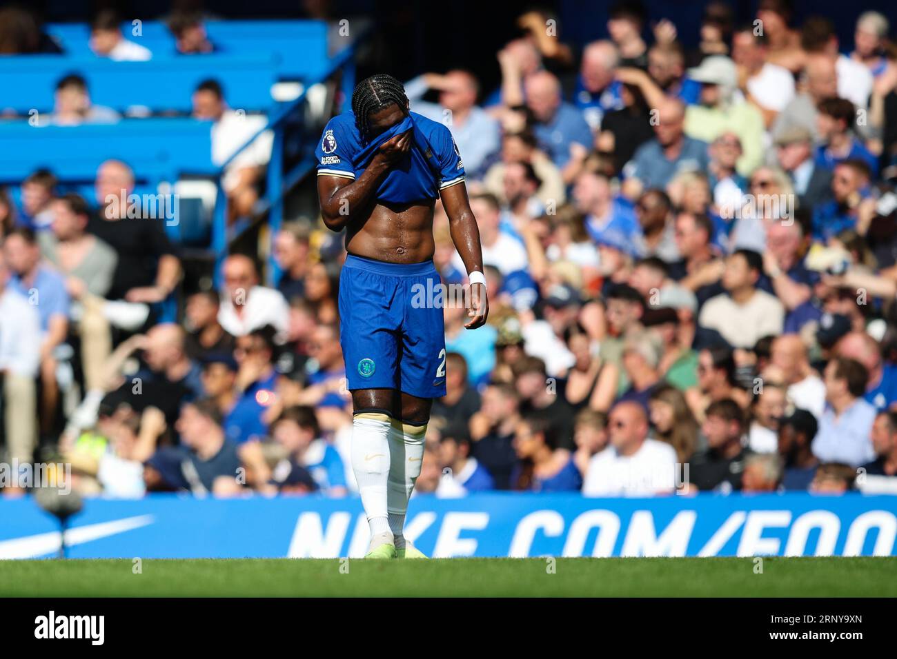 Chelsea premier league nottingham hi-res stock photography and images ...