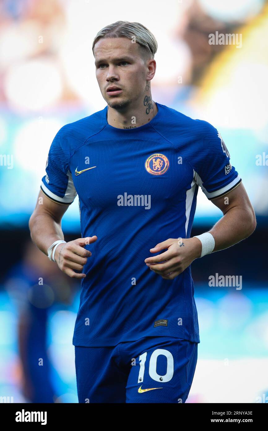 Mykhailo mudryk chelsea hi-res stock photography and images - Alamy