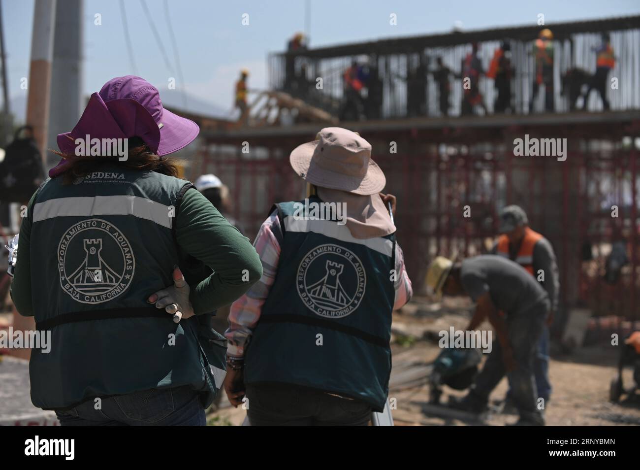 Mexico us border checkpoint hi-res stock photography and images - Alamy