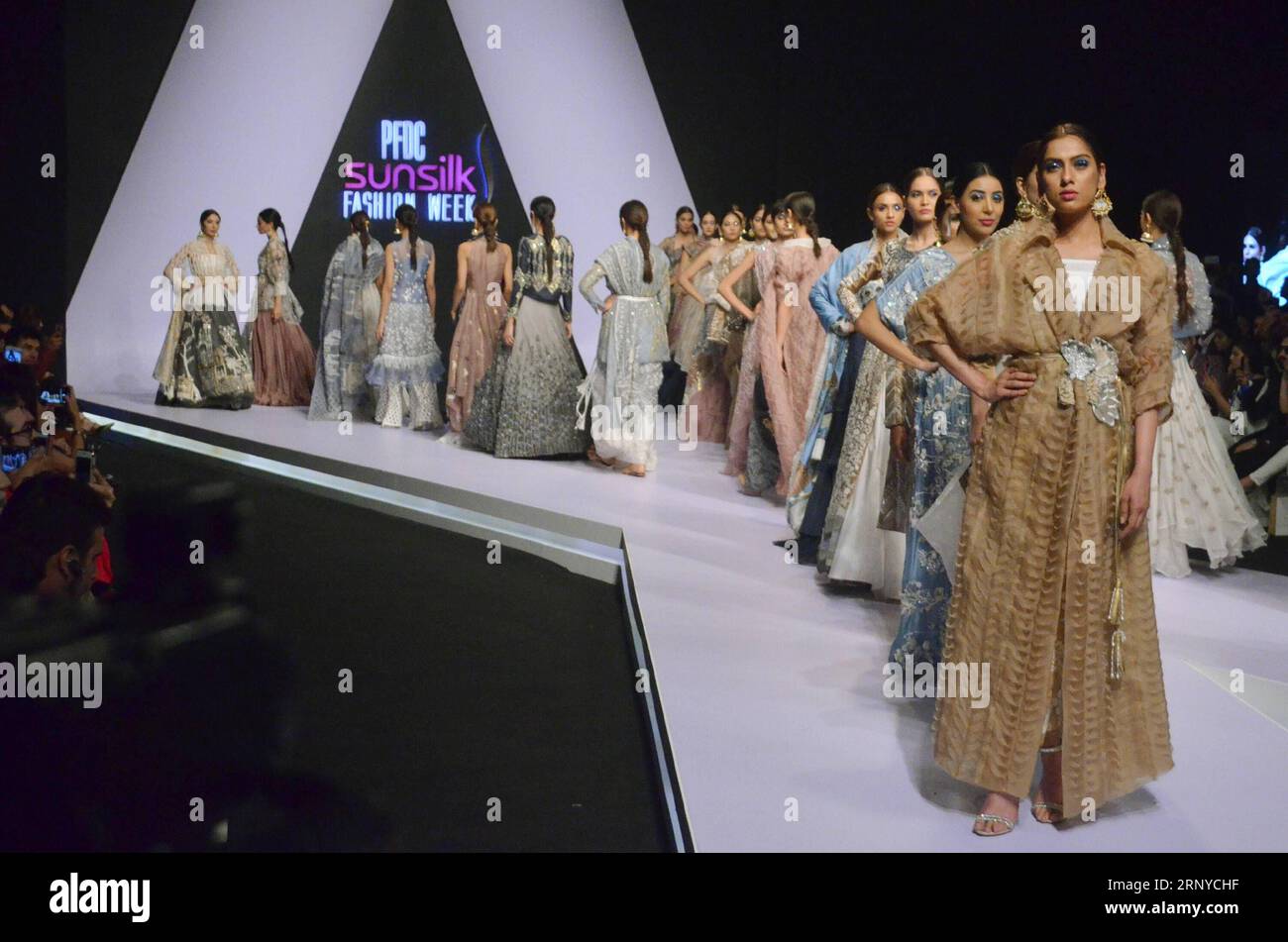 Gj design hi-res stock photography and images - Alamy