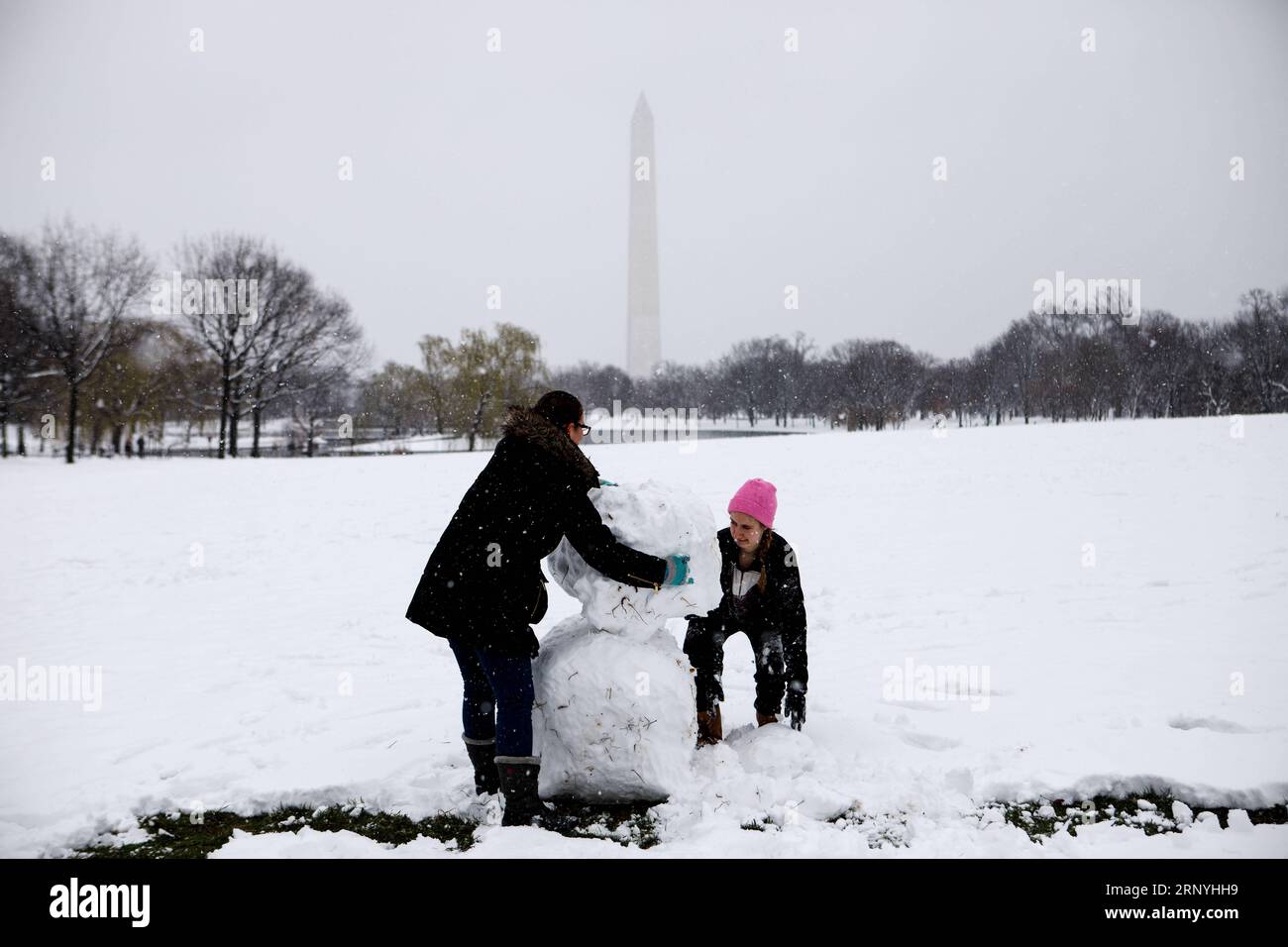6 inches of snow hi-res stock photography and images - Alamy