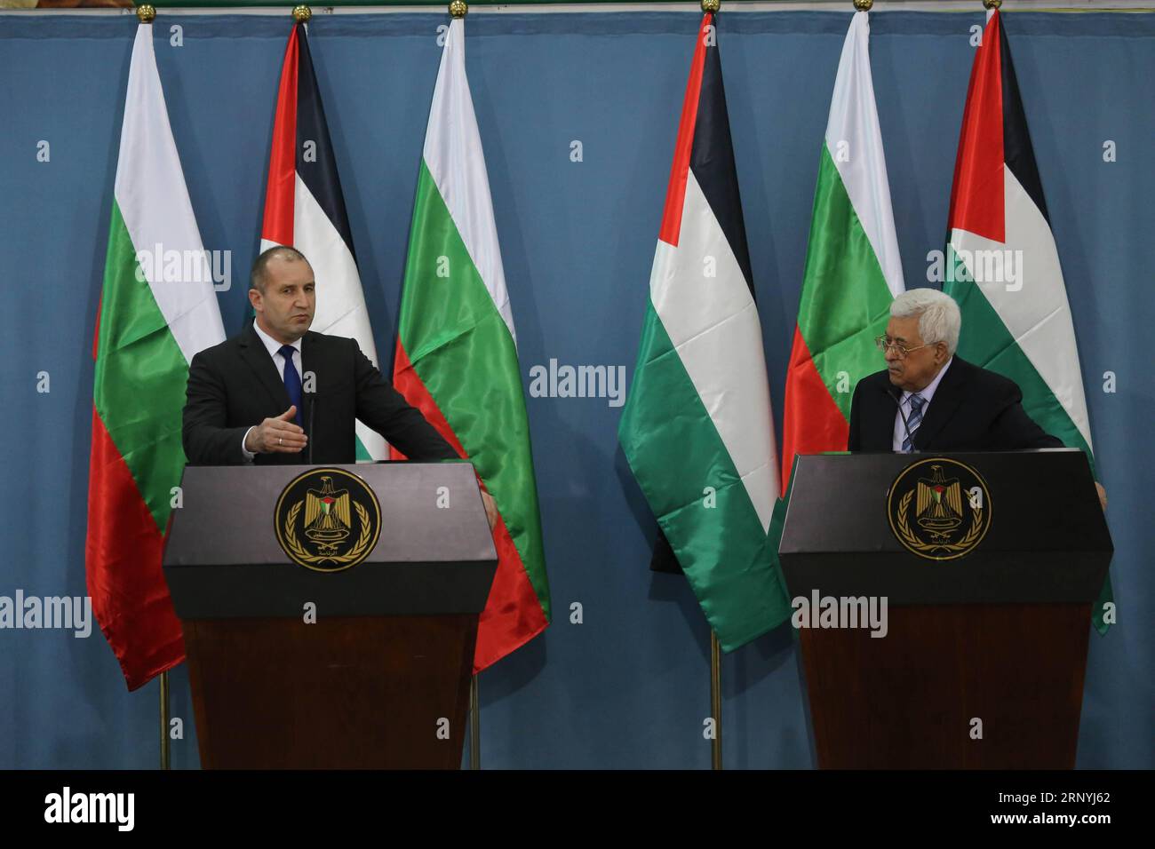 Bank reconciliation hi-res stock photography and images - Alamy