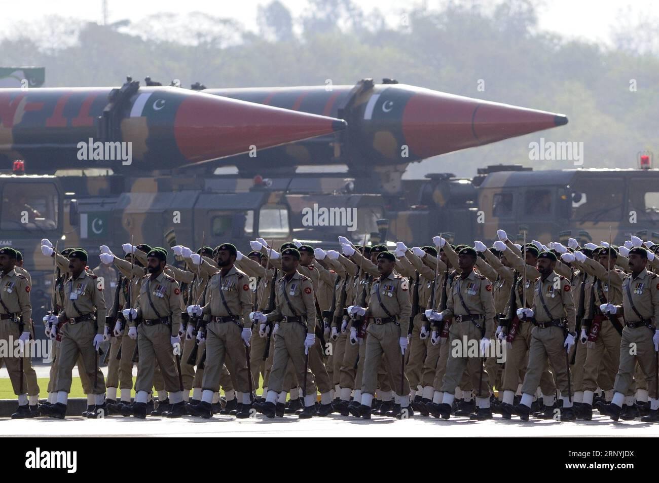 Bilder des Tages (180323) -- ISLAMABAD, March 23, 2018 -- Pakistani ...