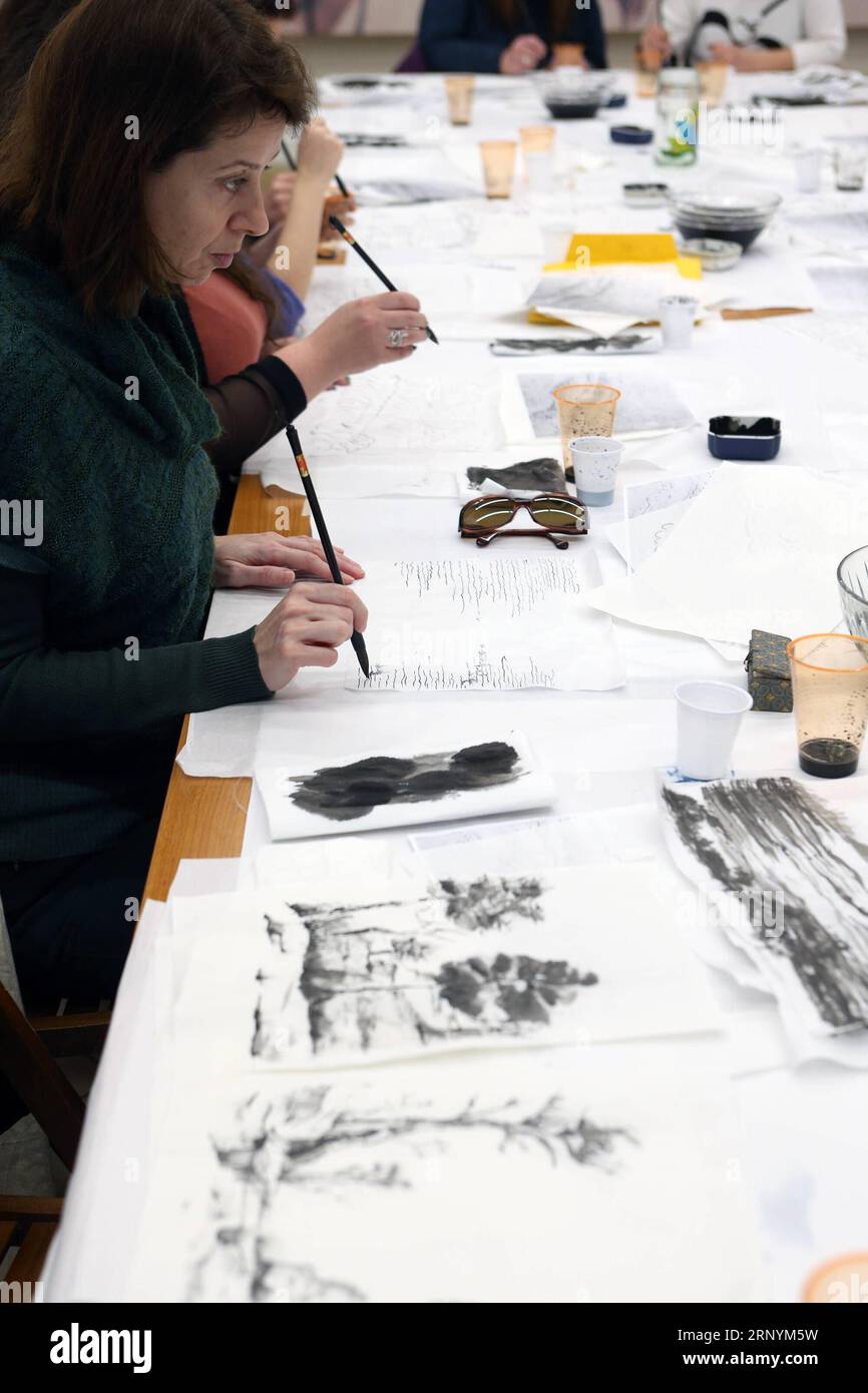 Chinese ink painting rice paper hi-res stock photography and images - Alamy