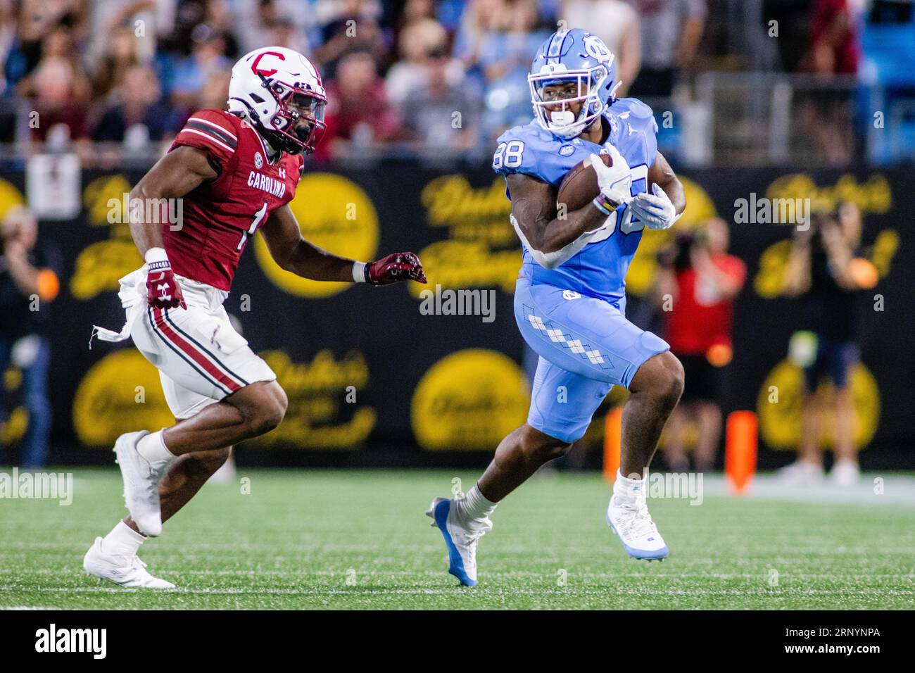 374 88 hi-res stock photography and images - Alamy