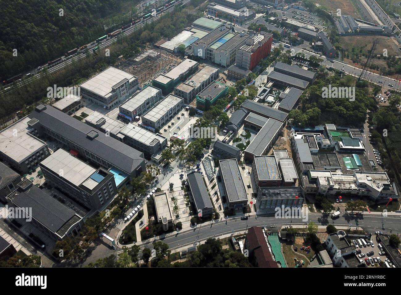 (180331) -- HANGZHOU, March 31, 2018 -- Aerial photo taken on March 31 ...