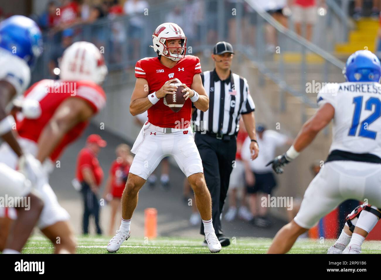 Madison, WI, USA. 2nd Sep, 2023. Wisconsin Badgers quarterback Tanner ...