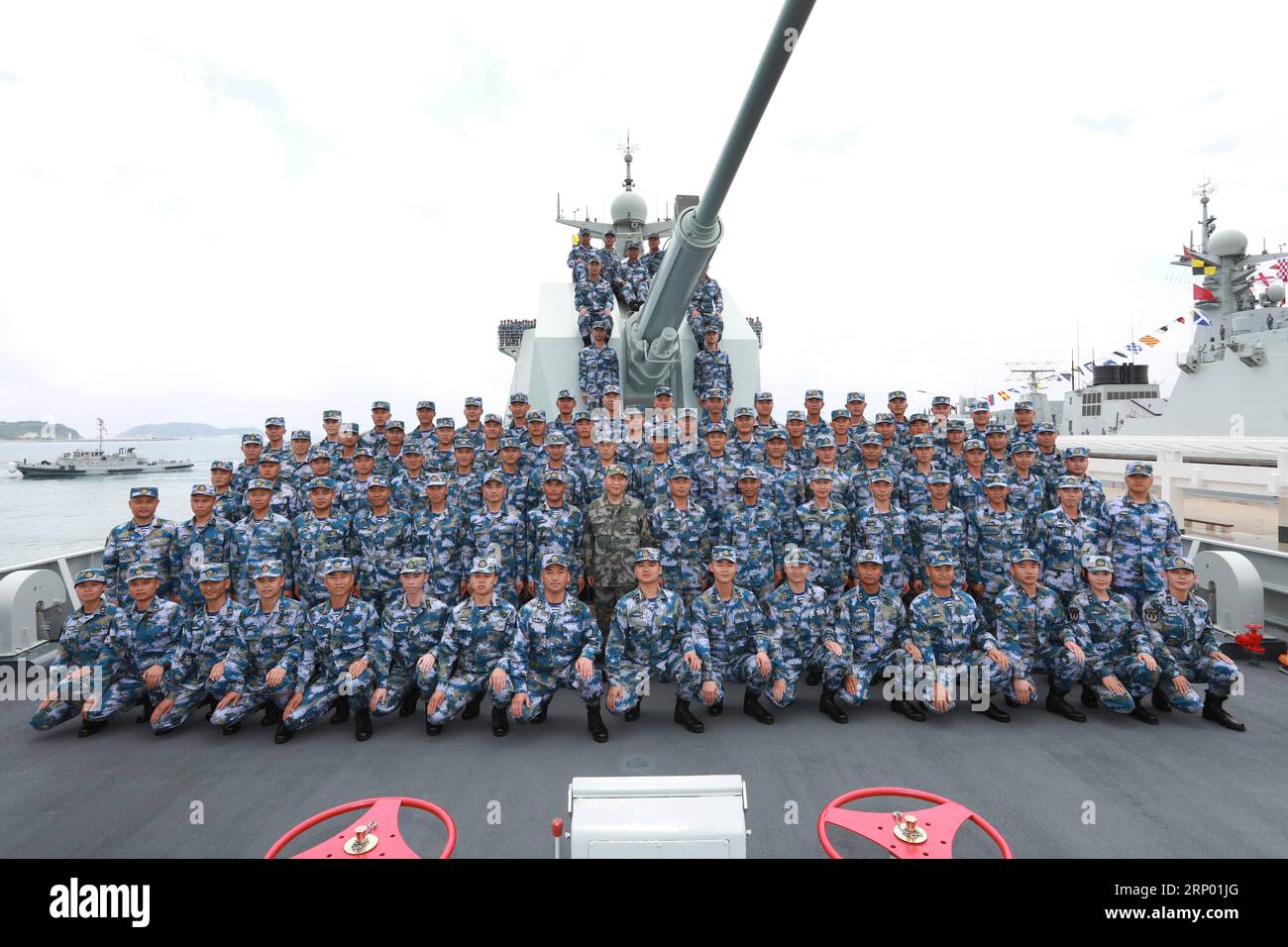 Group photo of officers hi-res stock photography and images - Alamy