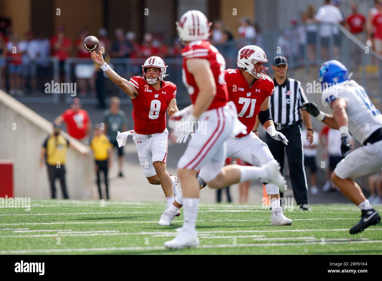 Madison, WI, USA. 2nd Sep, 2023. Wisconsin Badgers quarterback Tanner ...