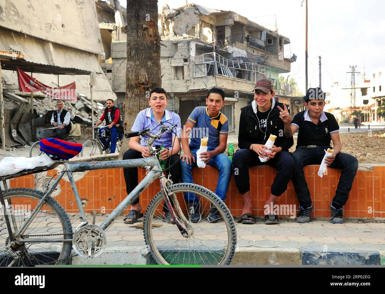 Damascus shawarma hi-res stock photography and images - Alamy