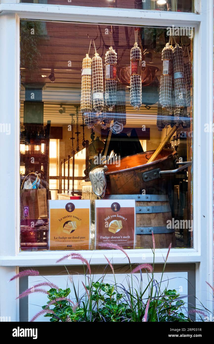 Beautiful shop window located in Old Quebec City Canada Stock Photo - Alamy