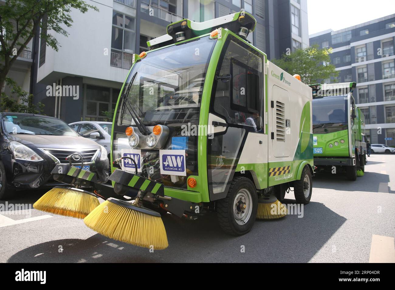 China shanghai street sweeper hi-res stock photography and images - Alamy