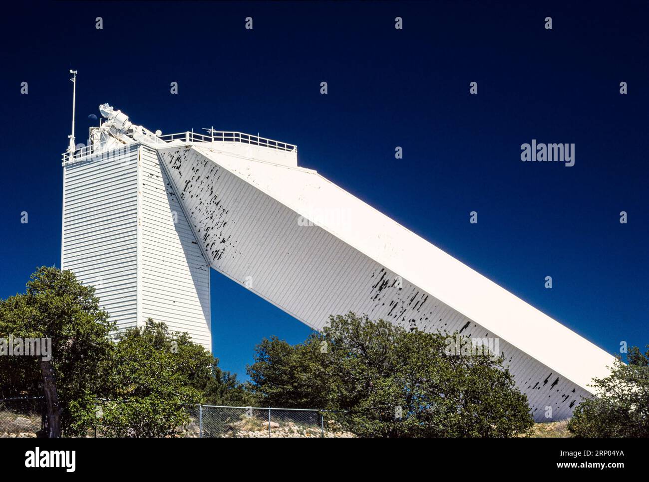 Meinel optical science building hi-res stock photography and images - Alamy