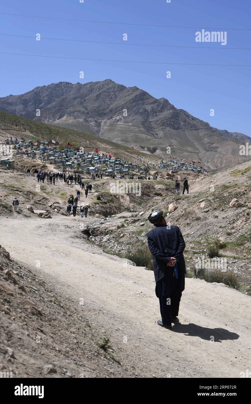 Kabul afghanistan cemetery hi-res stock photography and images - Alamy