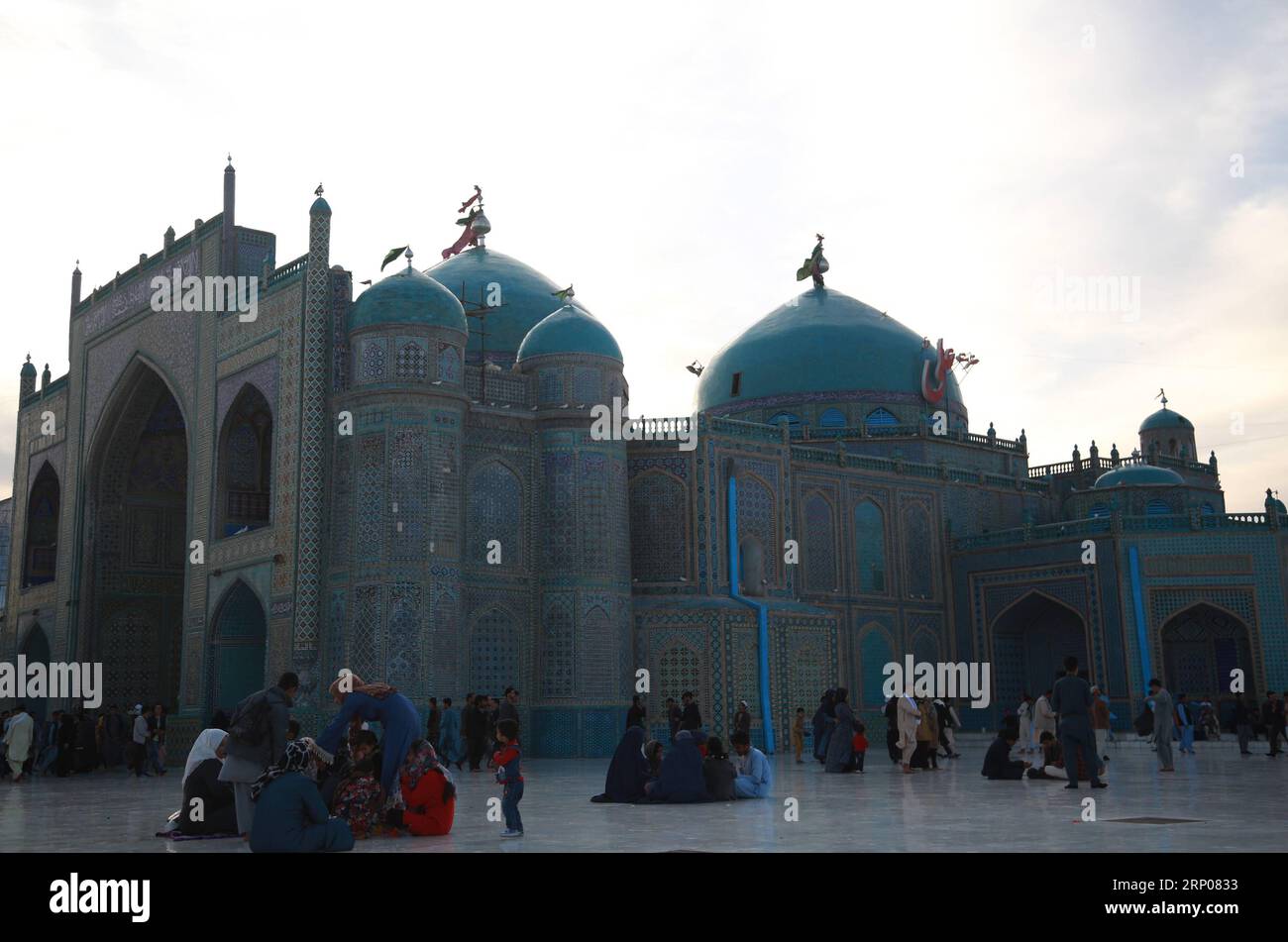 Afghanistan the blue mosque hi-res stock photography and images - Alamy