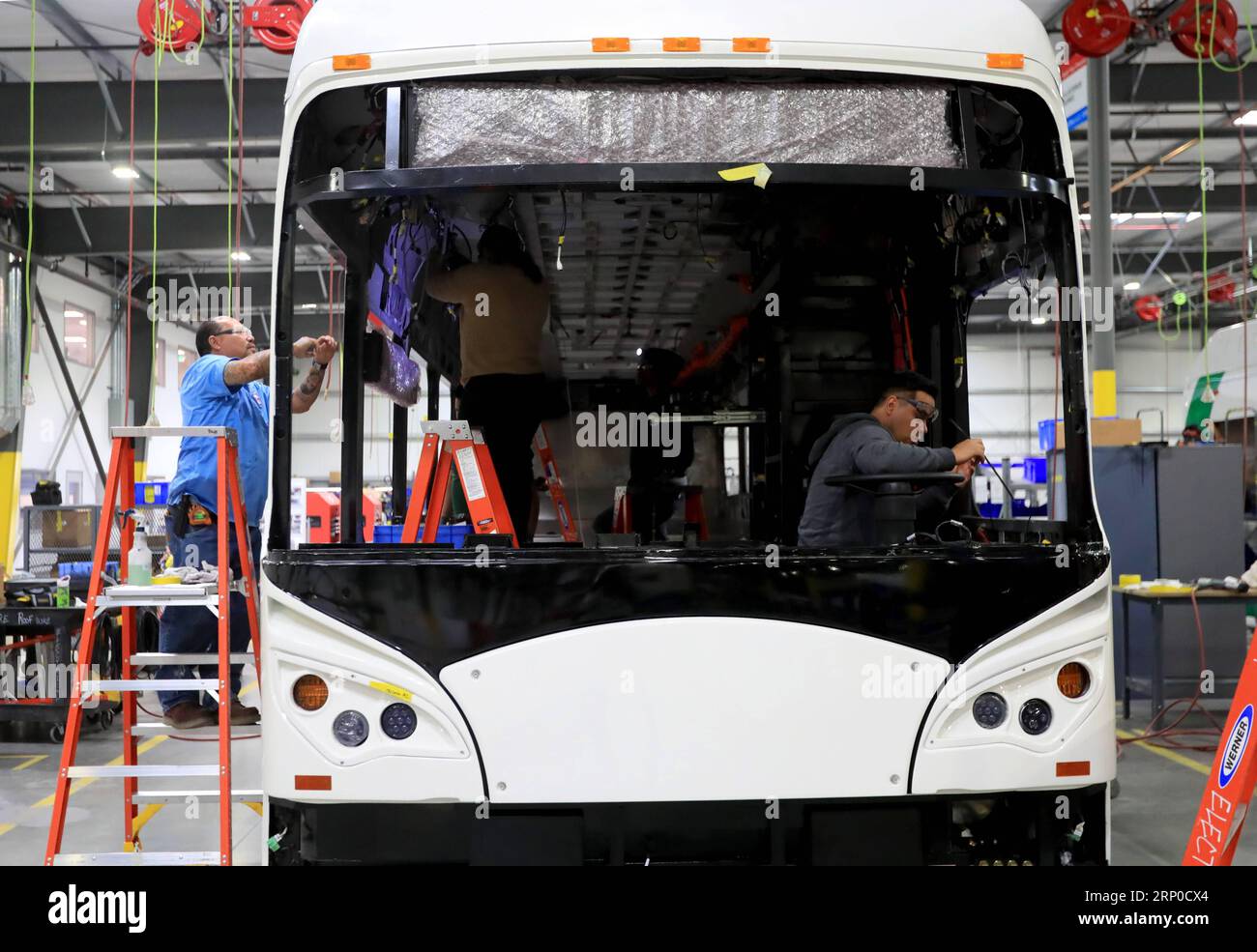 (180507) -- LANCASTER, May 7, 2018 -- Workers are seen at an electric bus factory of China s BYD ...