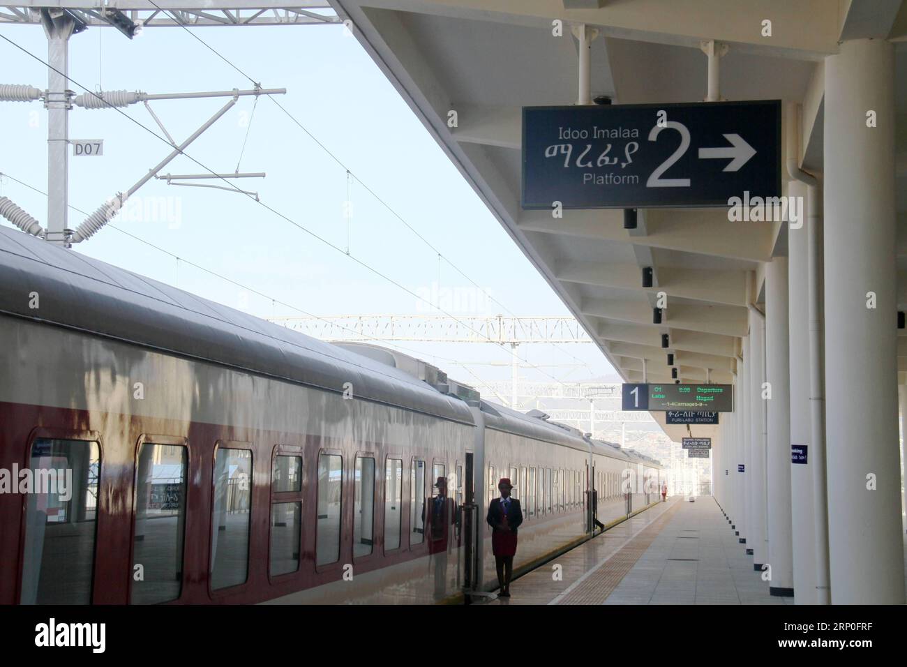 (180512) -- ADDIS ABABA, May 12, 2018 -- A train is about to leave a ...