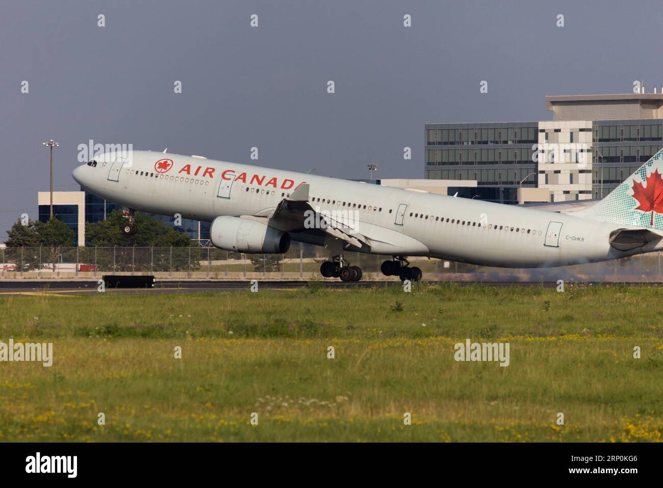 Air Canada, Airbus 330, C-GHKR, Landing at Pearson Airport, Toronto ...