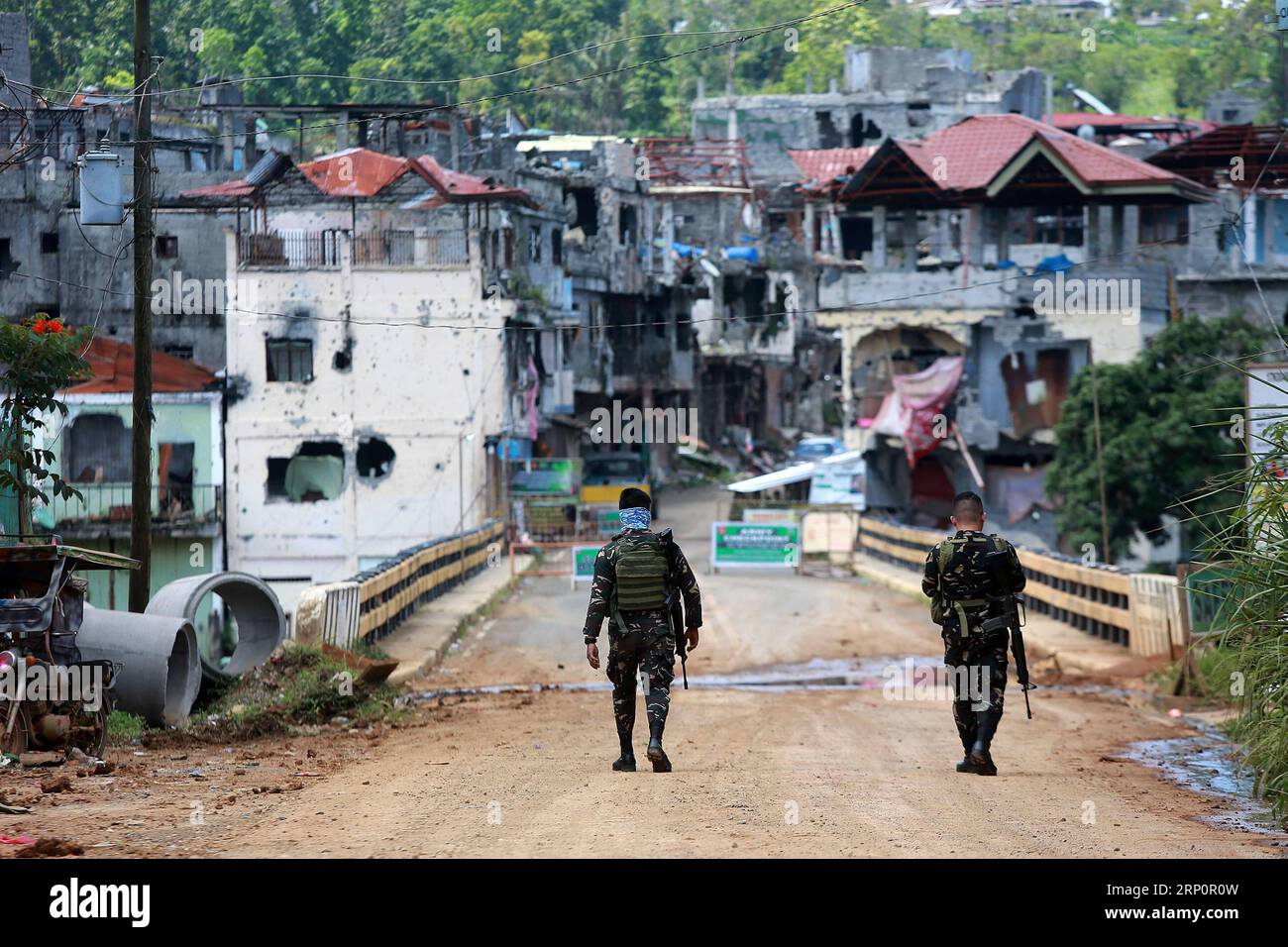 (180522) -- MARAWI CITY, May 22, 2018 -- Soldiers from the Armed Forces ...