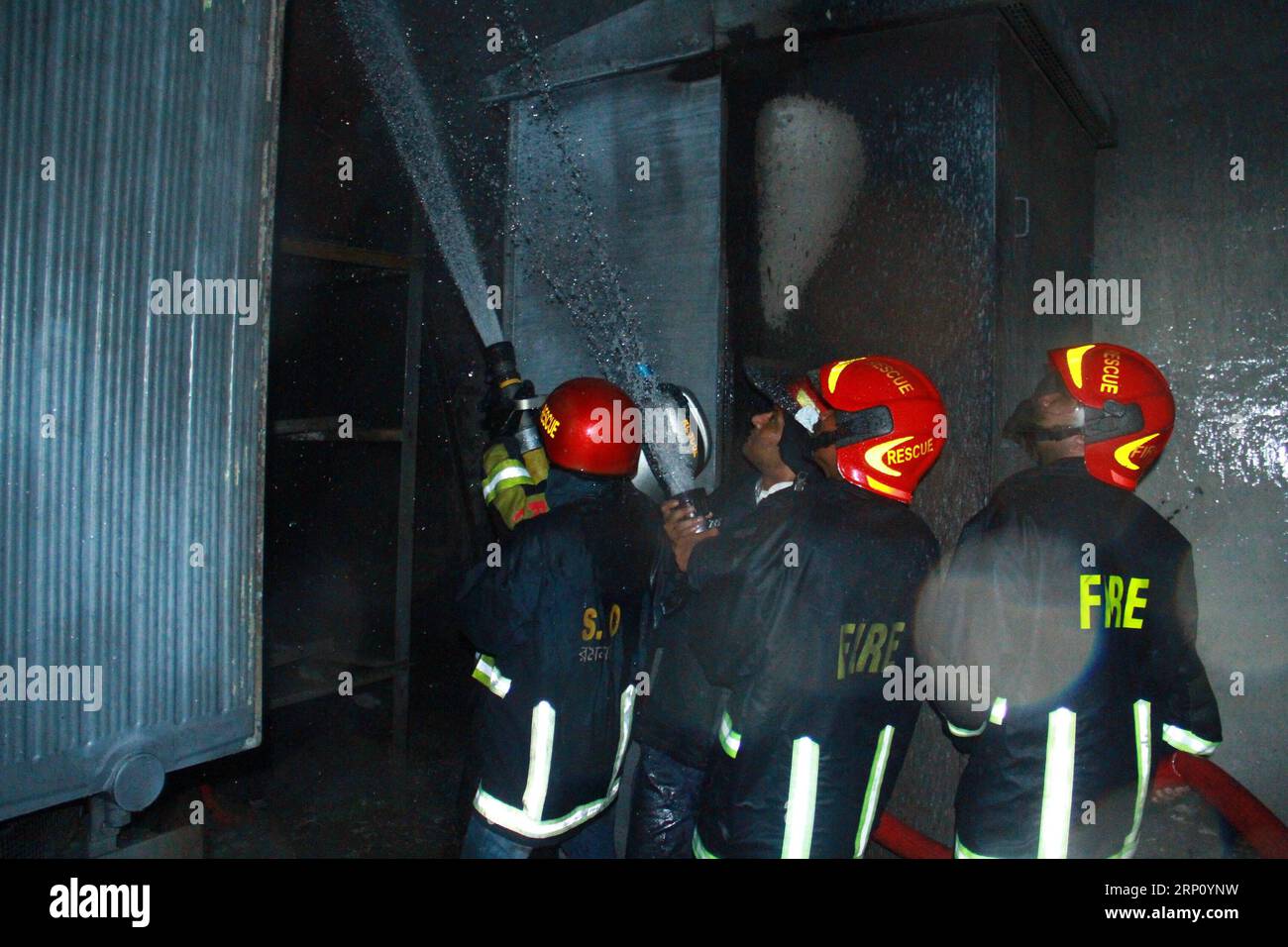 Substation fire firefighters hi-res stock photography and images - Alamy