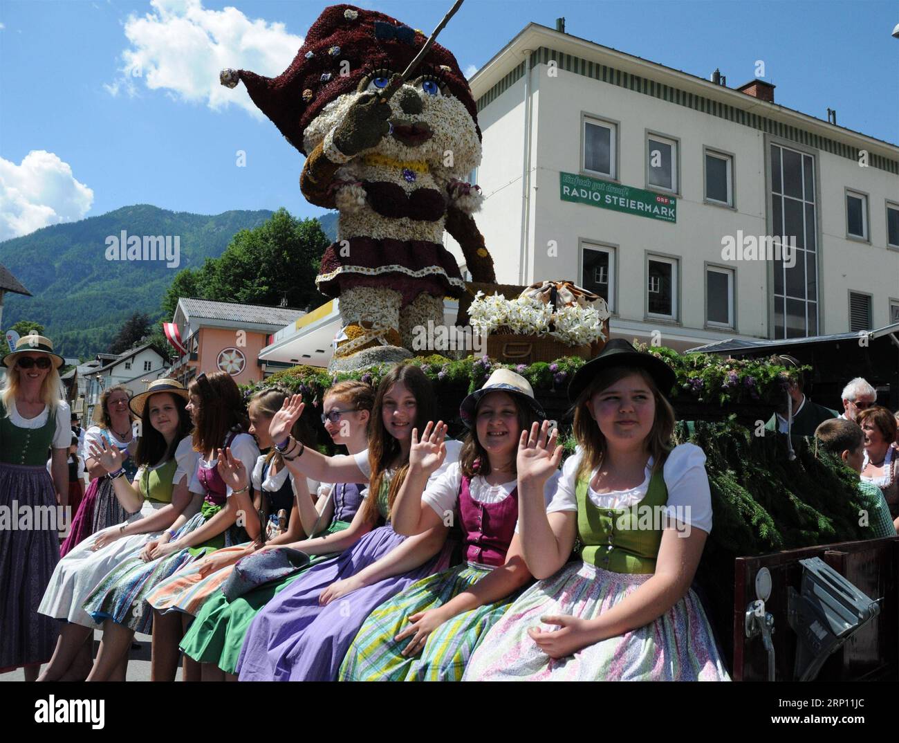 (180603) -- BAD AUSSEE, June 3, 2018 -- People dressed in traditional ...
