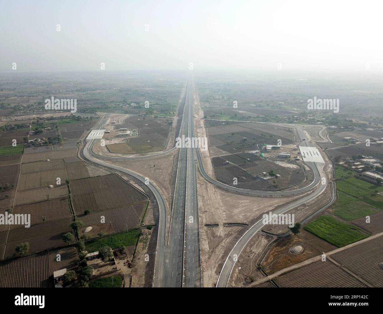 Sukkur multan motorway hi-res stock photography and images - Alamy