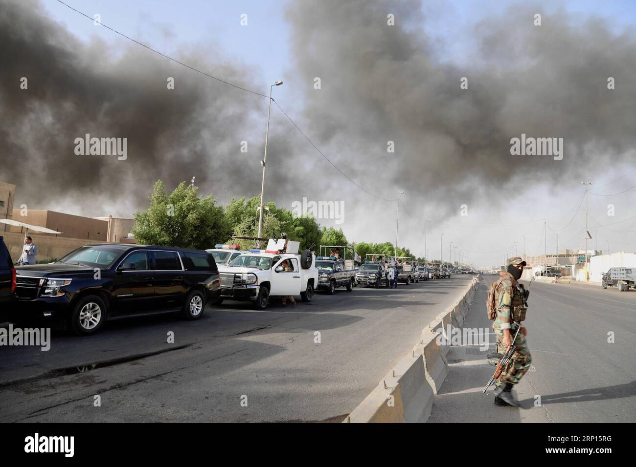 Iraqi firefighters hi-res stock photography and images - Alamy