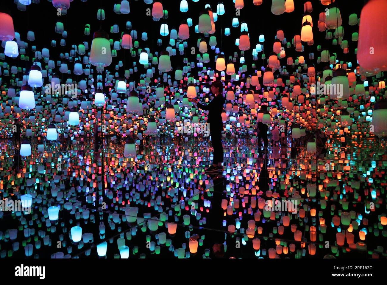 Digital art museum tokyo hi-res stock photography and images - Alamy