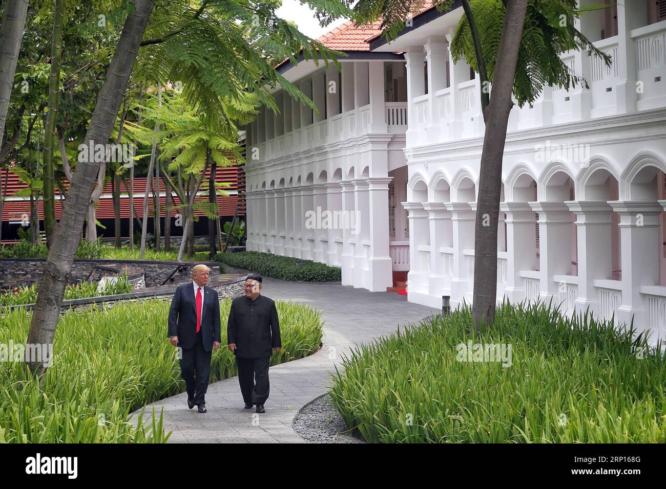 Kim jong un r hi-res stock photography and images - Alamy