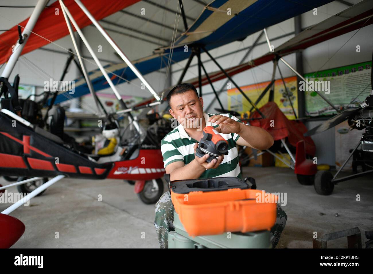 Time ot spare hi-res stock photography and images - Alamy