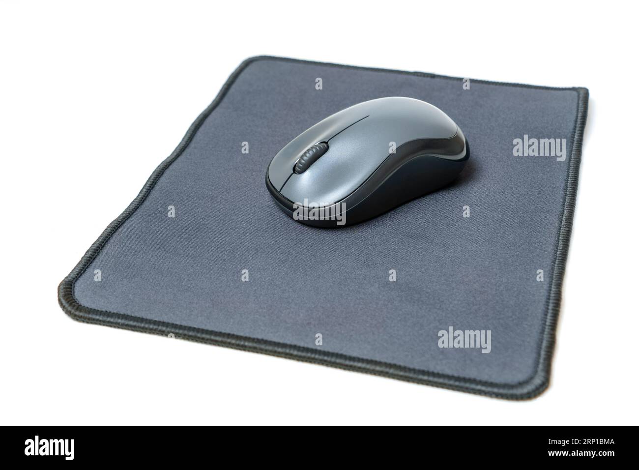 White mouse and black mat hi-res stock photography and images - Alamy
