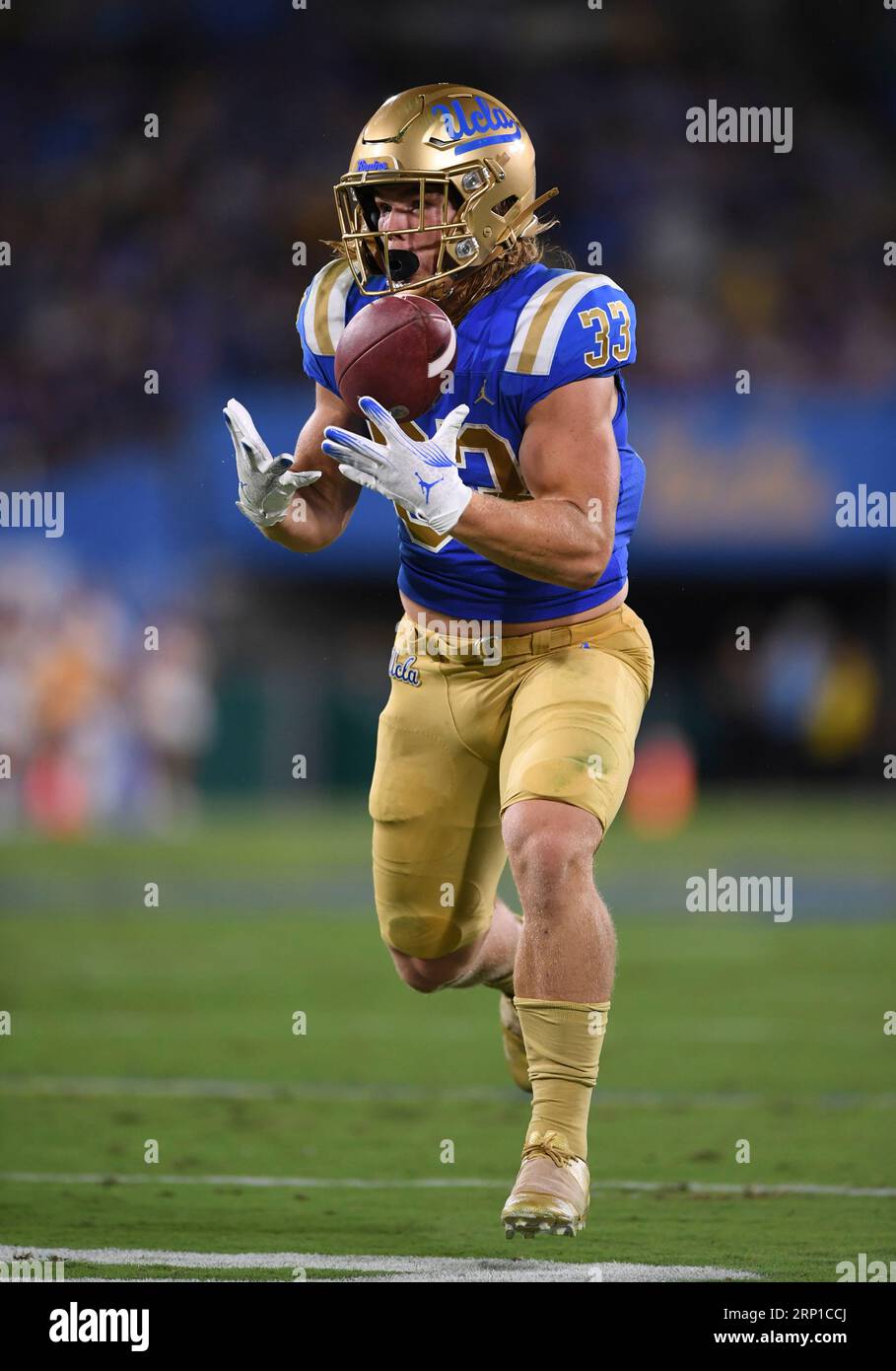 PASADENA, CA - SEPTEMBER 02: UCLA Bruins running back Carson Steele (33 ...